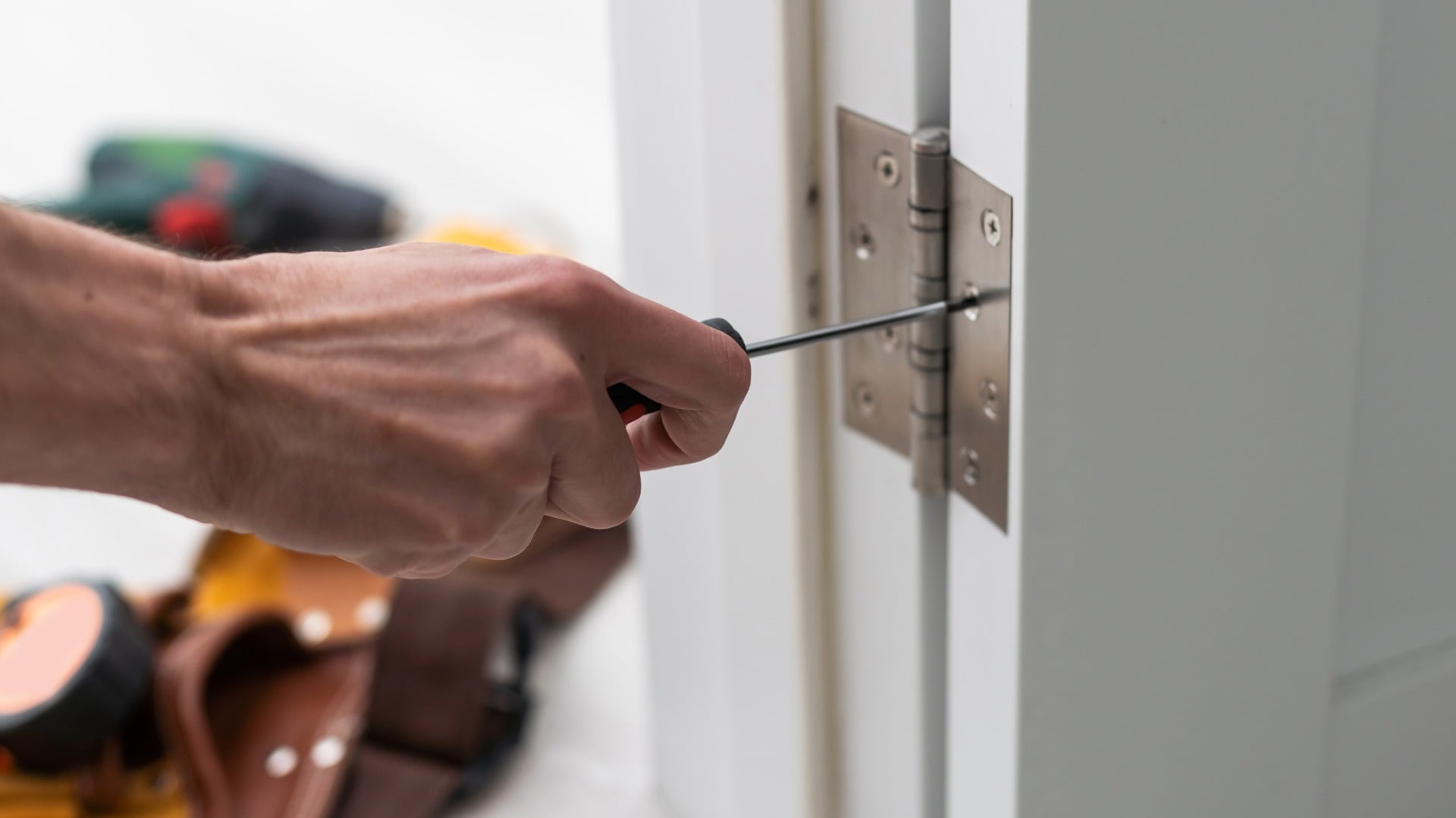 Pin or ball-bearing hinges - which is right for your door?